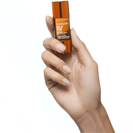 Radiance Plus Golden Glow Booster - Clarins - Brun utan sol | Shopping4net